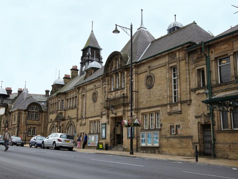Alhambra Theatre | Bradford Theatres